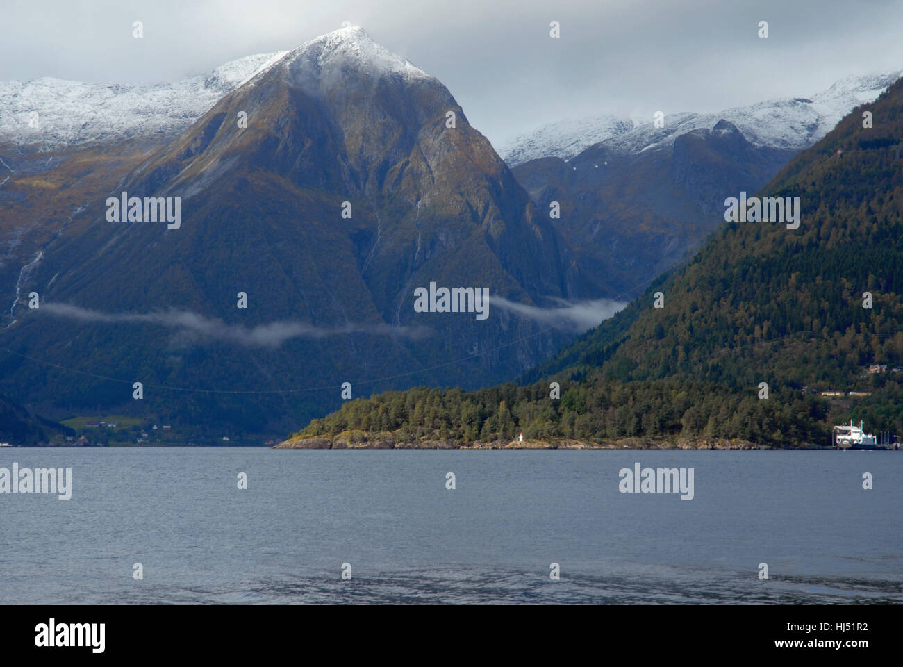 glacier behind balestrand Stock Photo - Alamy