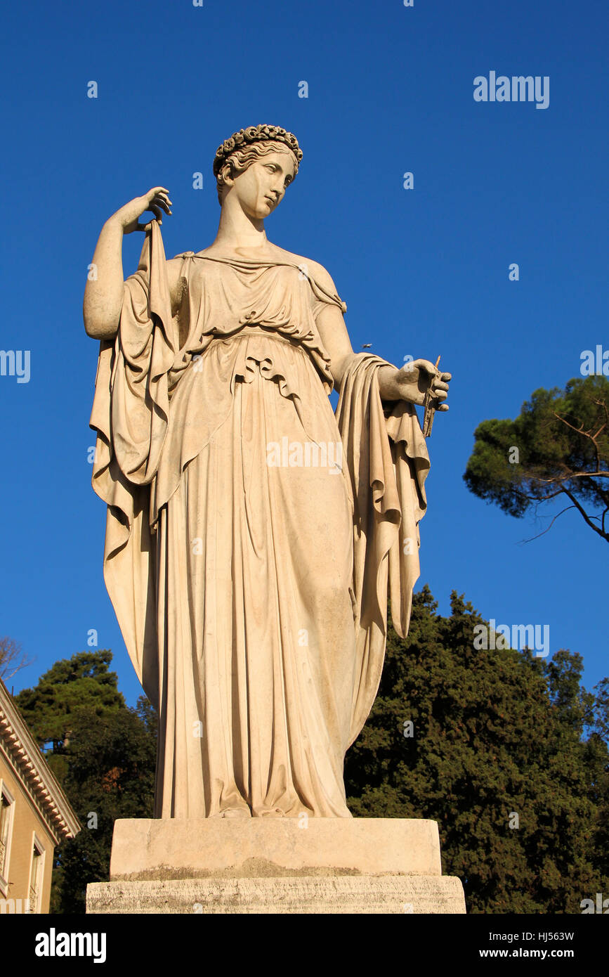 Roman woman statue hi-res stock photography and images - Alamy