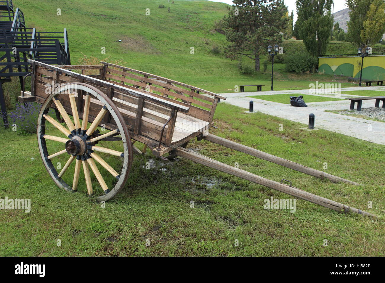 Pioneer handcart hi-res stock photography and images - Alamy