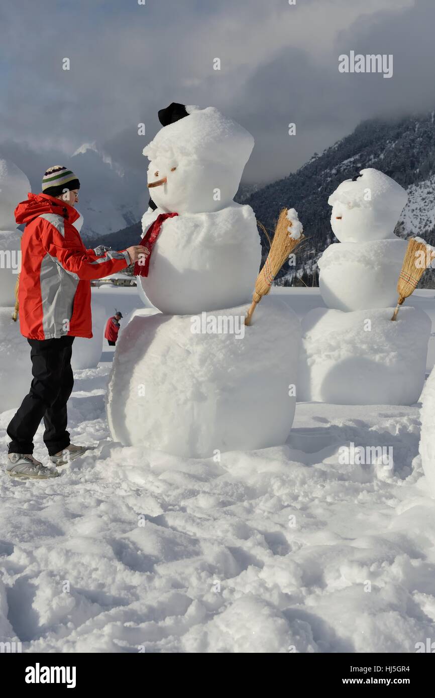 woman, winter, cold, human, human being, sculptures, blanket of snow ...