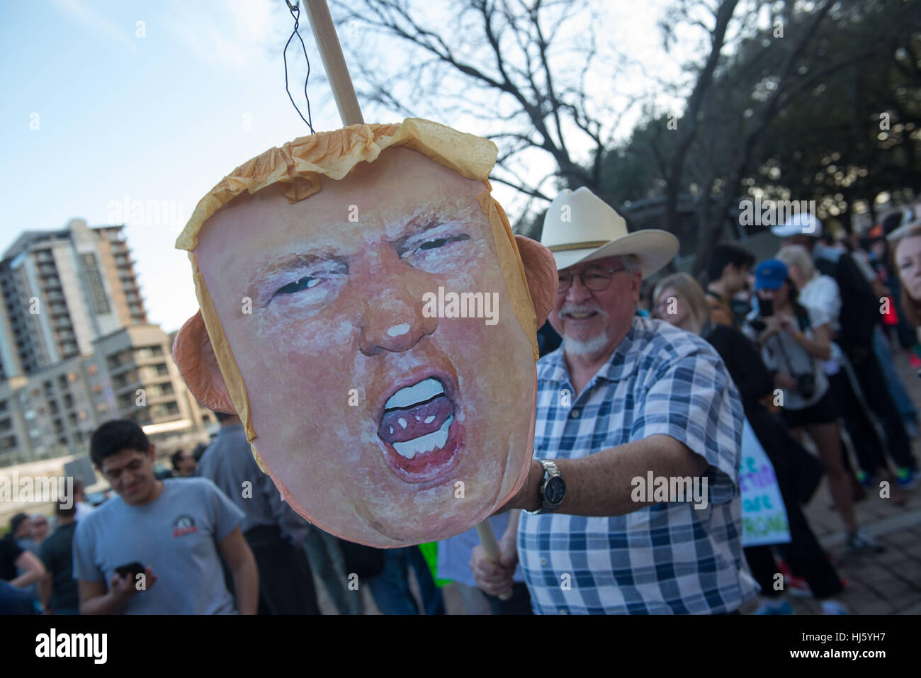 Donald trump paper mache hi-res stock photography and images - Alamy