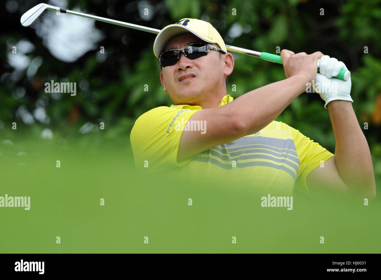 Singapore. 22nd Jan, 2017. Angelo Que of the Philippines tees off ...