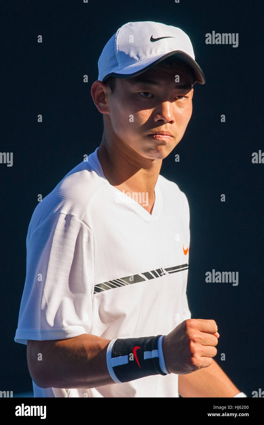 (170122) -- MELBOURNE, Jan. 22, 2017 (Xinhua) -- Mu Tao of China ...