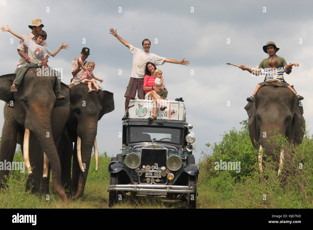 Sumatra, Indonesia. 19th Jan, 2017. HANDOUT - ARCHIVE - The Zapp family ...
