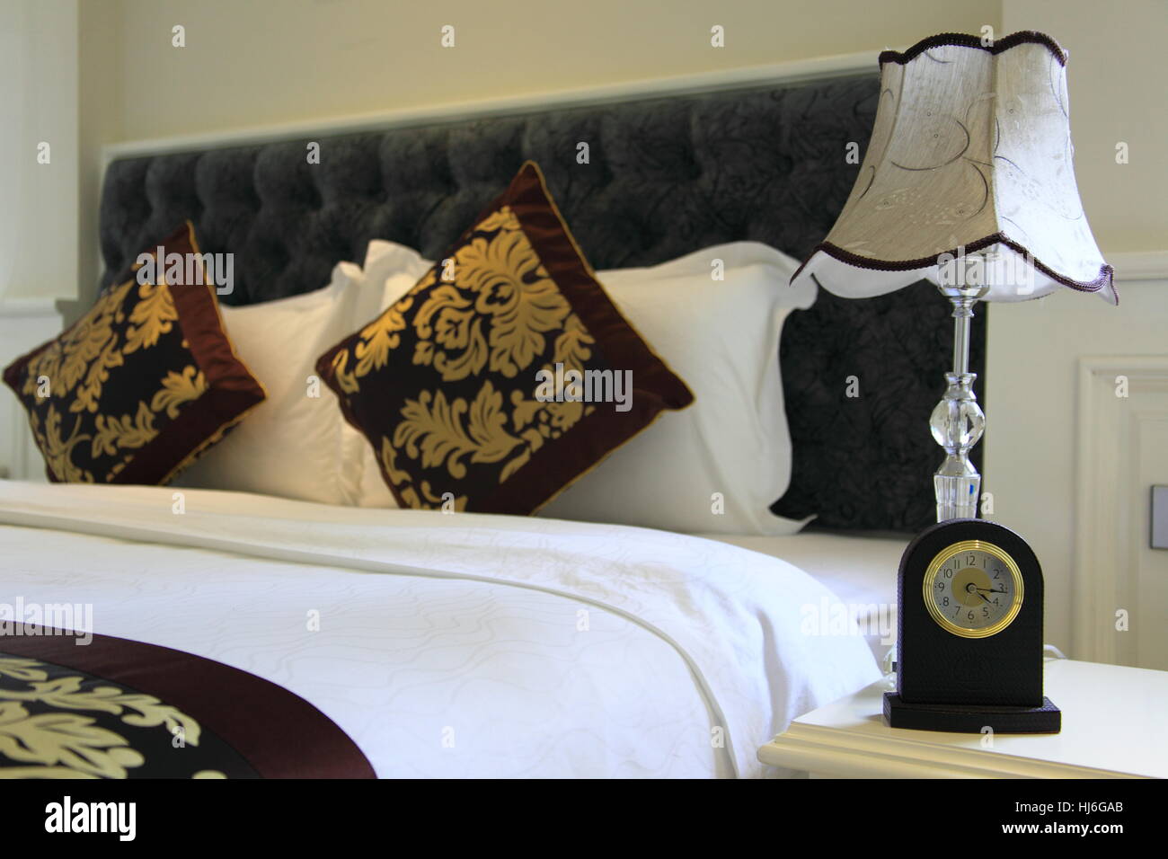 room, bed, clock, date, time, time indication, hotel, alarm, table ...