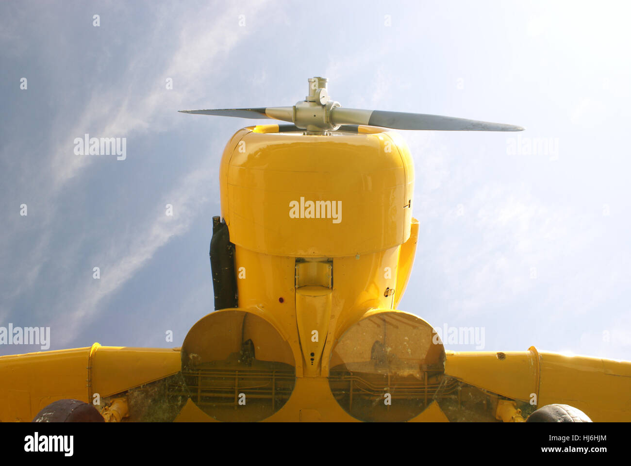 Front wheel of an aircraft hi-res stock photography and images - Alamy