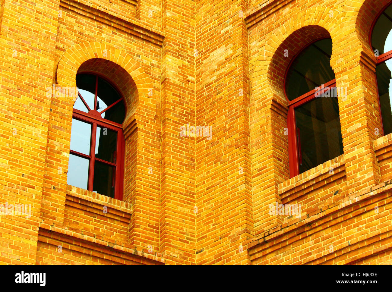arena, lisbon, windows, bricks, amphitheater, amphitheatre ...