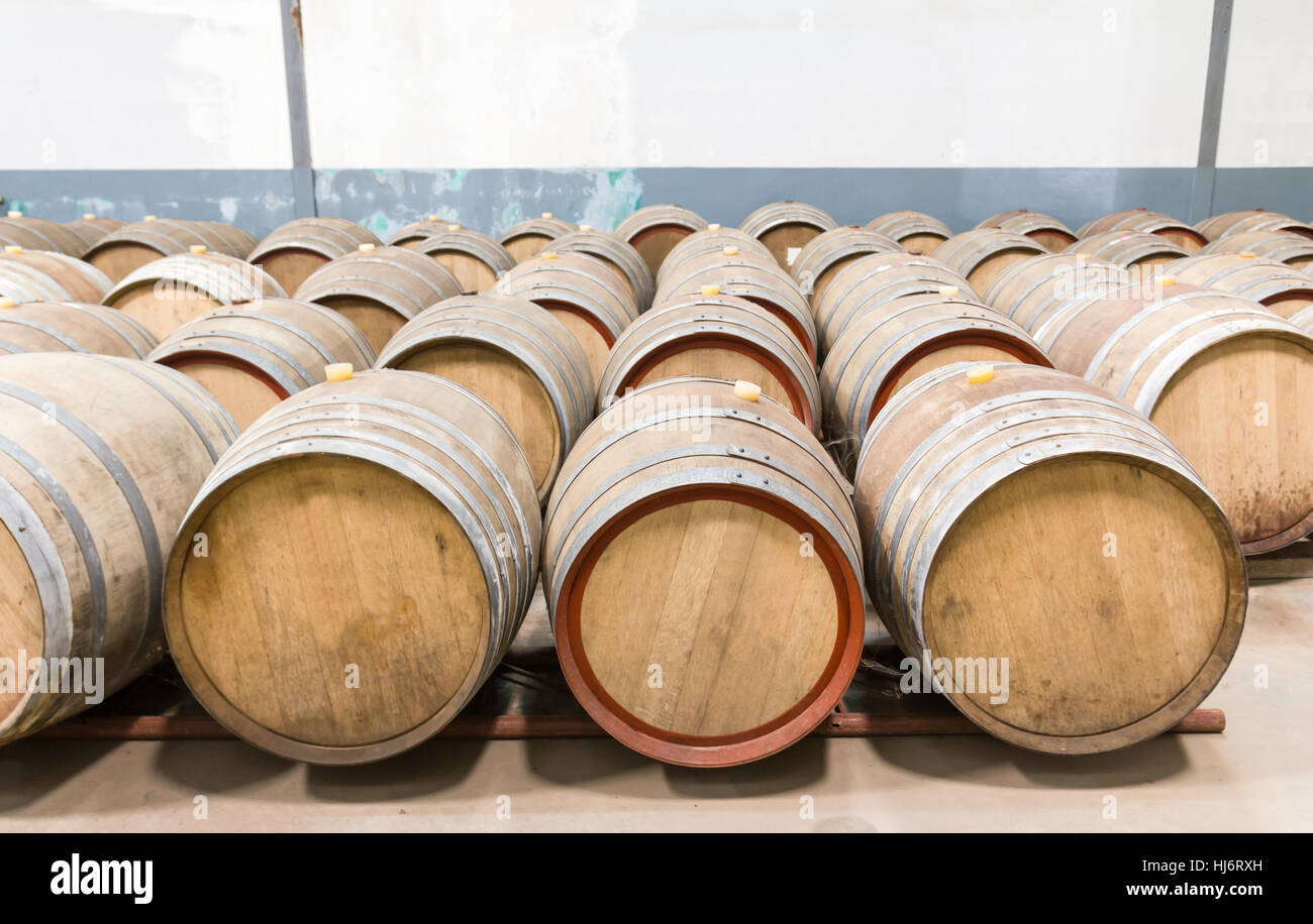glass, chalice, tumbler, wood, cave, columns, wine, alcohol, vintage ...