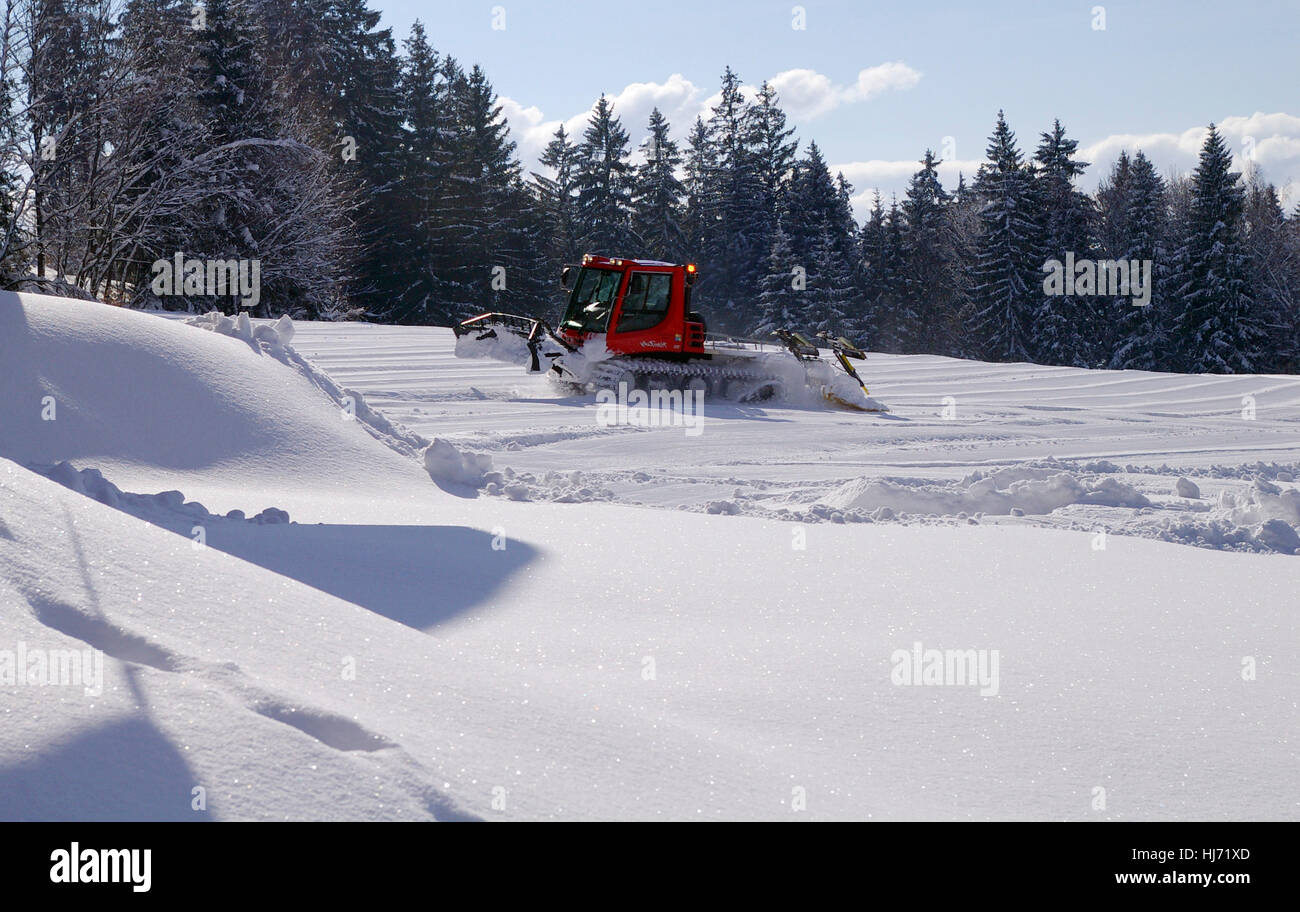 snowcat in action Stock Photo - Alamy