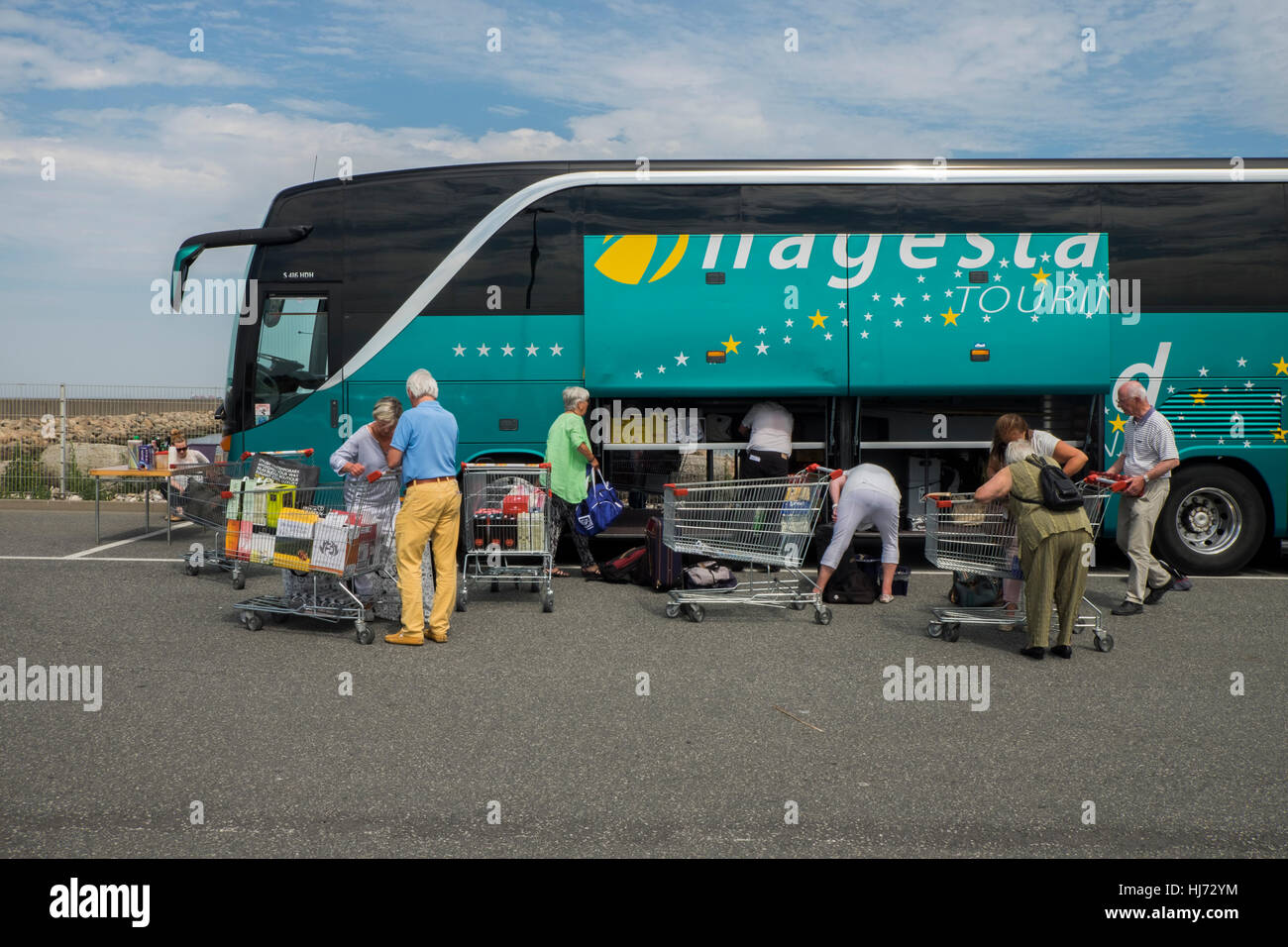 Buss trip hi-res stock photography and images - Alamy