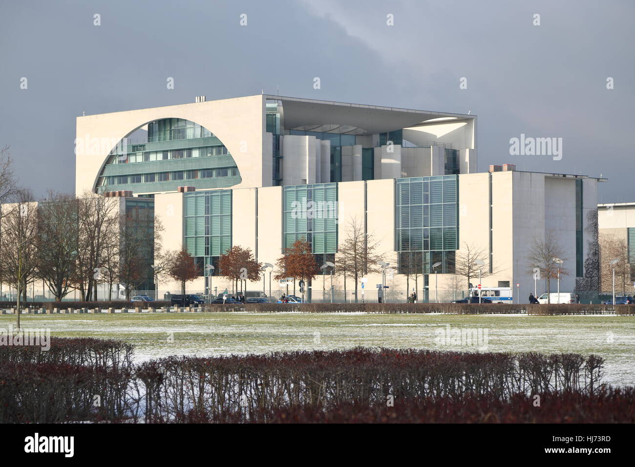The official residence of the German Chancellor (Kanzleramtsgebaeude ...