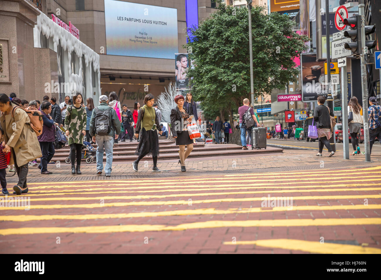 Crowded Times Square Stock Photo - Alamy