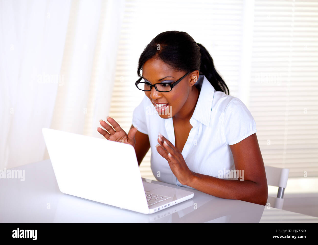 woman, office, laptop, notebook, computers, computer, laugh, laughs ...