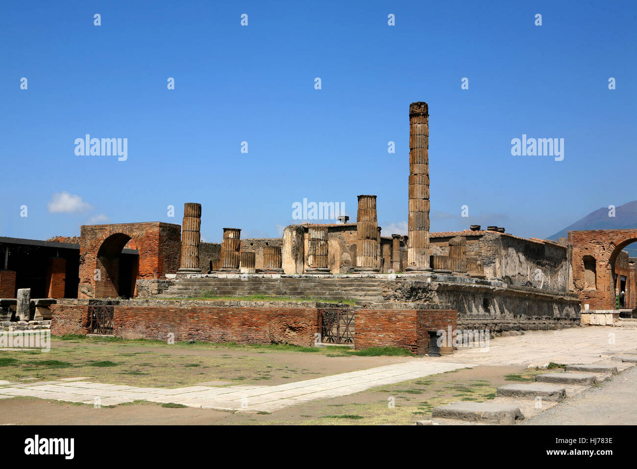house, building, city, town, monument, art, culture, stone, sculpture ...