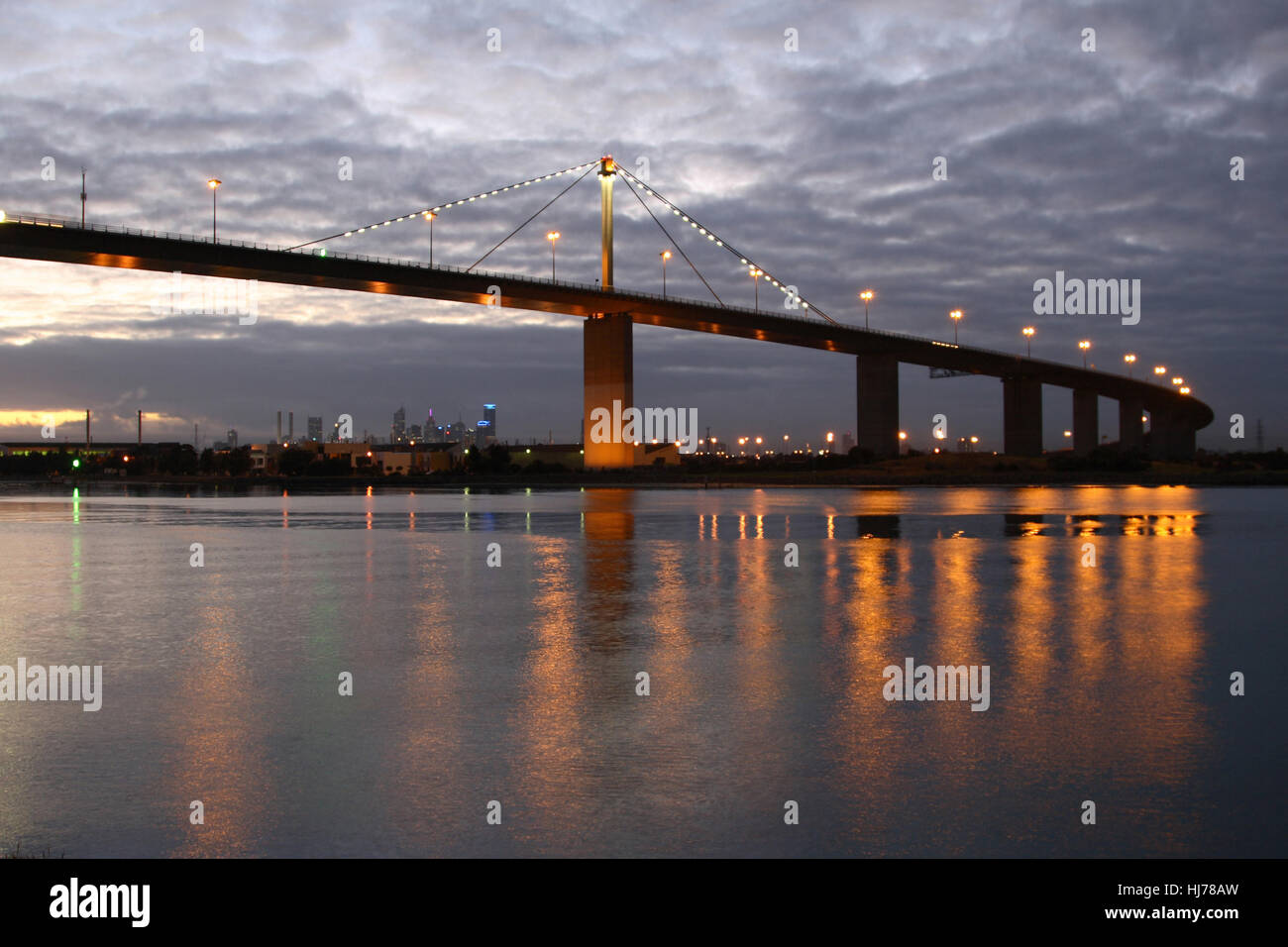 West gate bridge to the city of Melbourne Stock Photo - Alamy