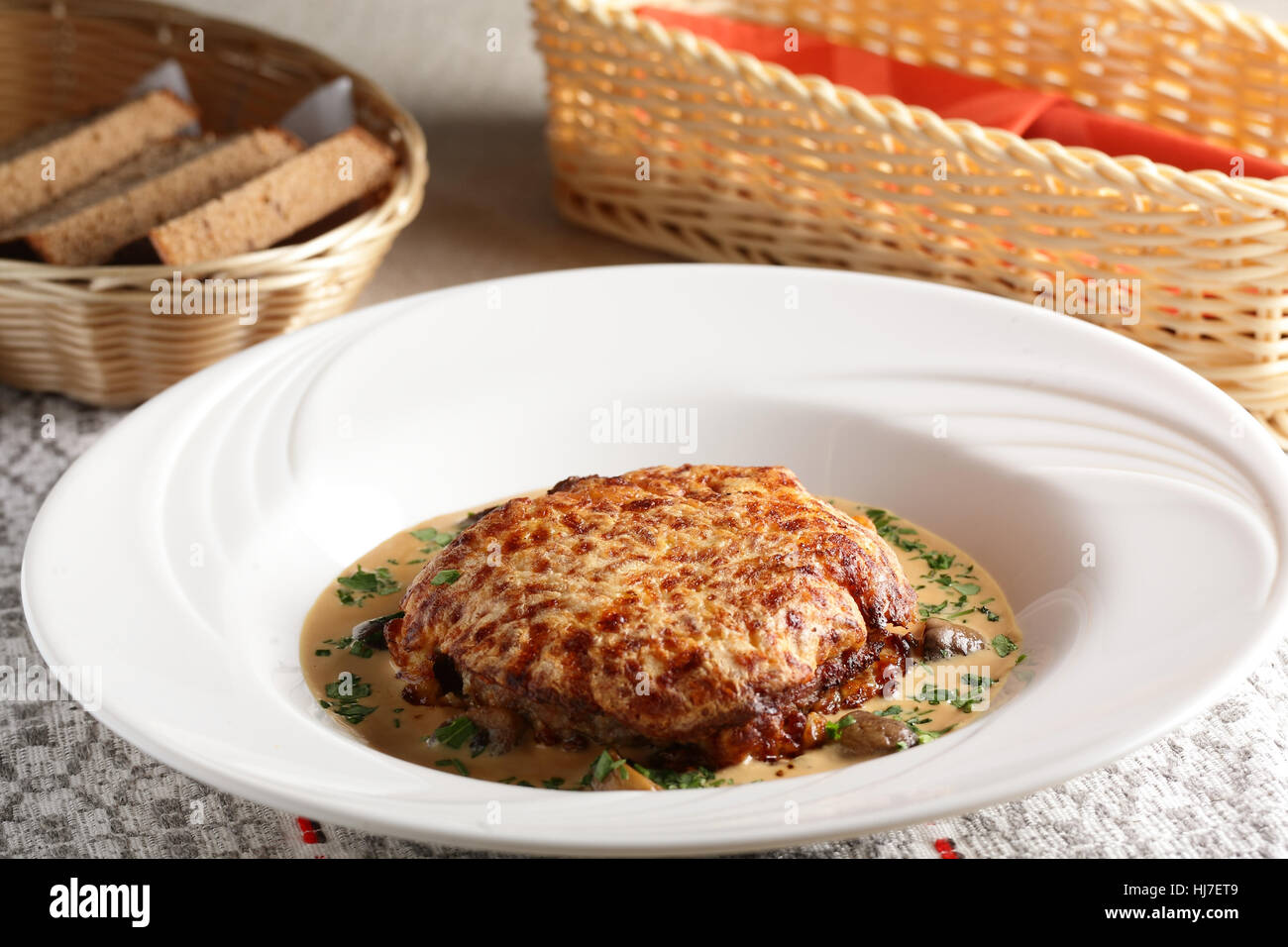 food, aliment, objects, plate, gourmet, luxury, expenditure, pomp ...