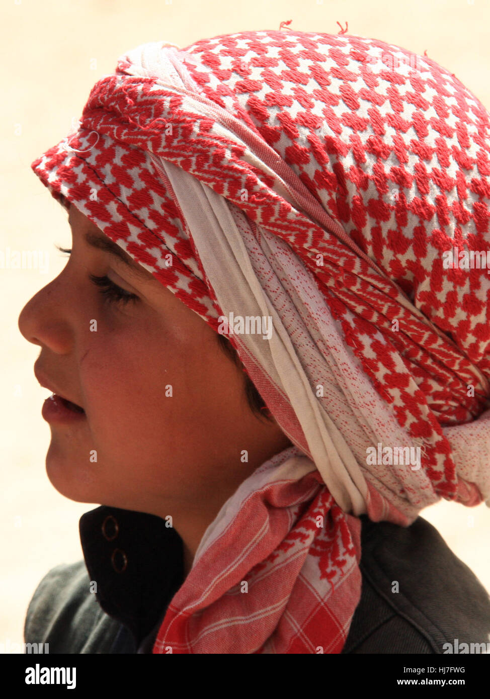 Keffiyeh boy hi-res stock photography and images - Alamy