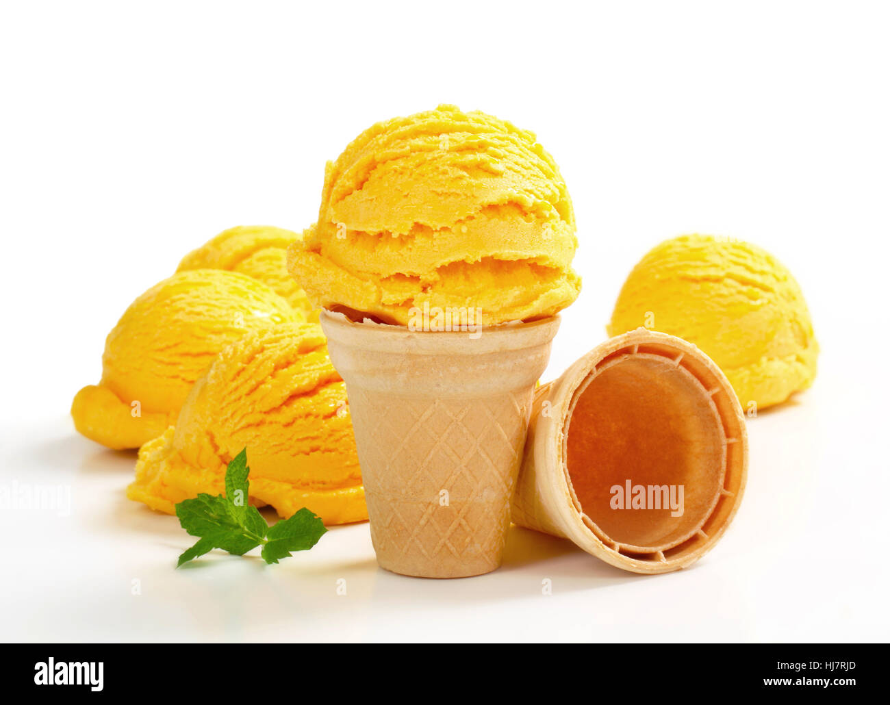 food, aliment, sweet, closeup, pastry, frozen, cone, biscuit, balls ...