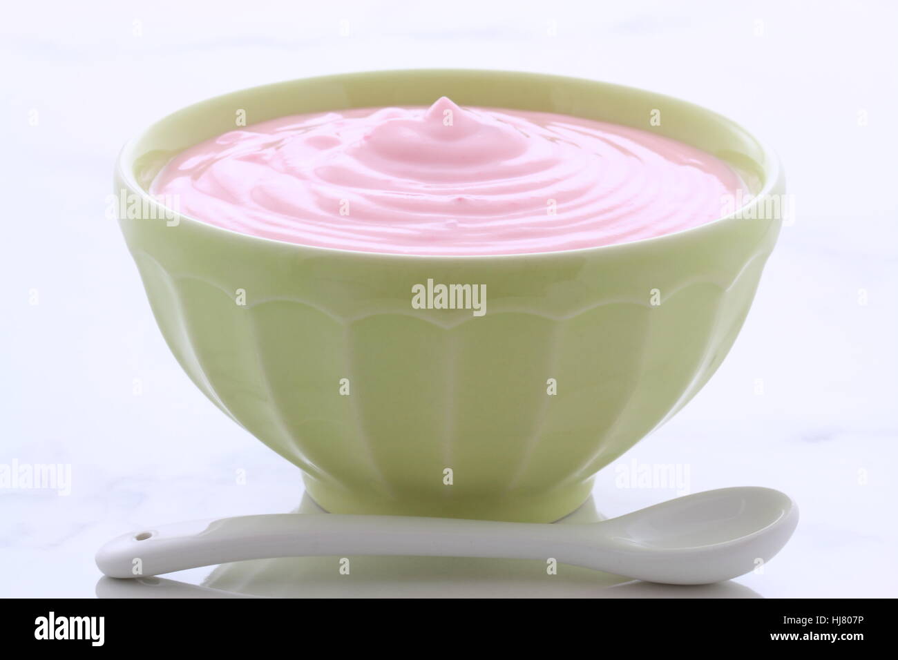 Delicious slow churned Greek strawberry yogurt, with lots of fruit and ...