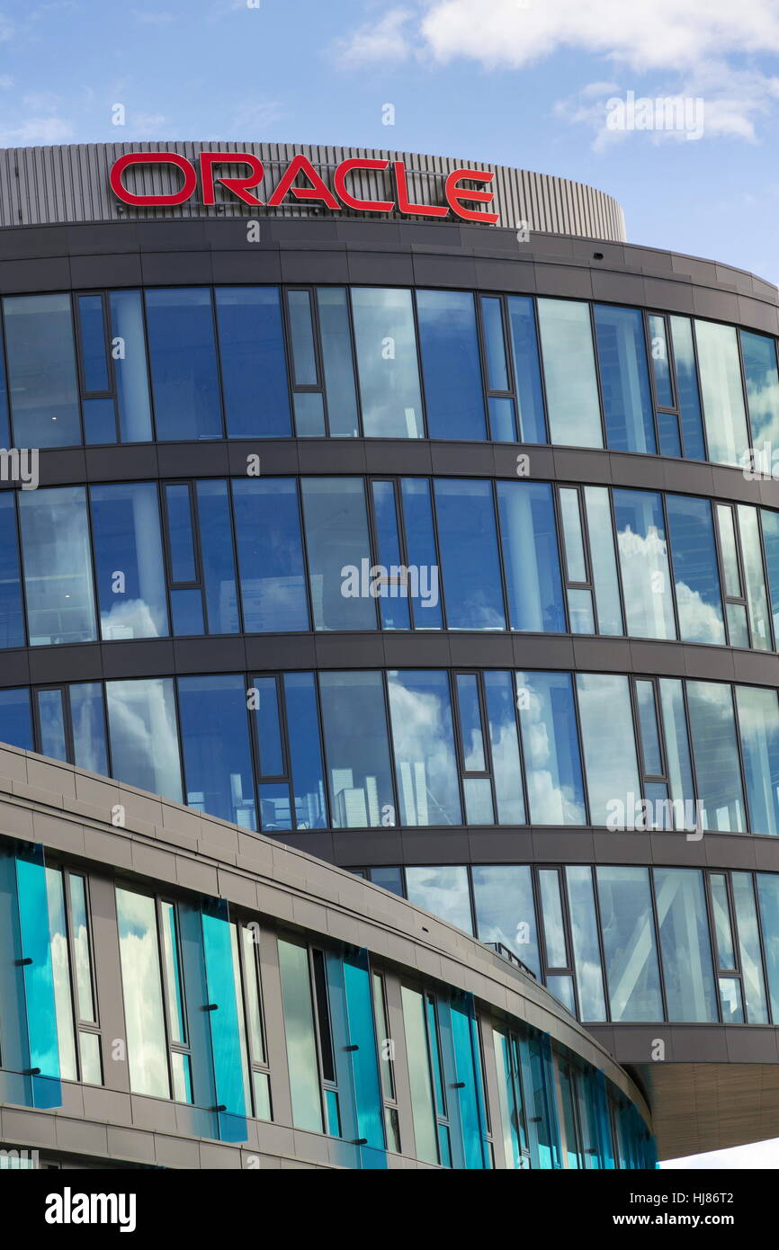 PRAGUE, CZECH REPUBLIC - JUNE 18: Oracle company logo on headquarters ...