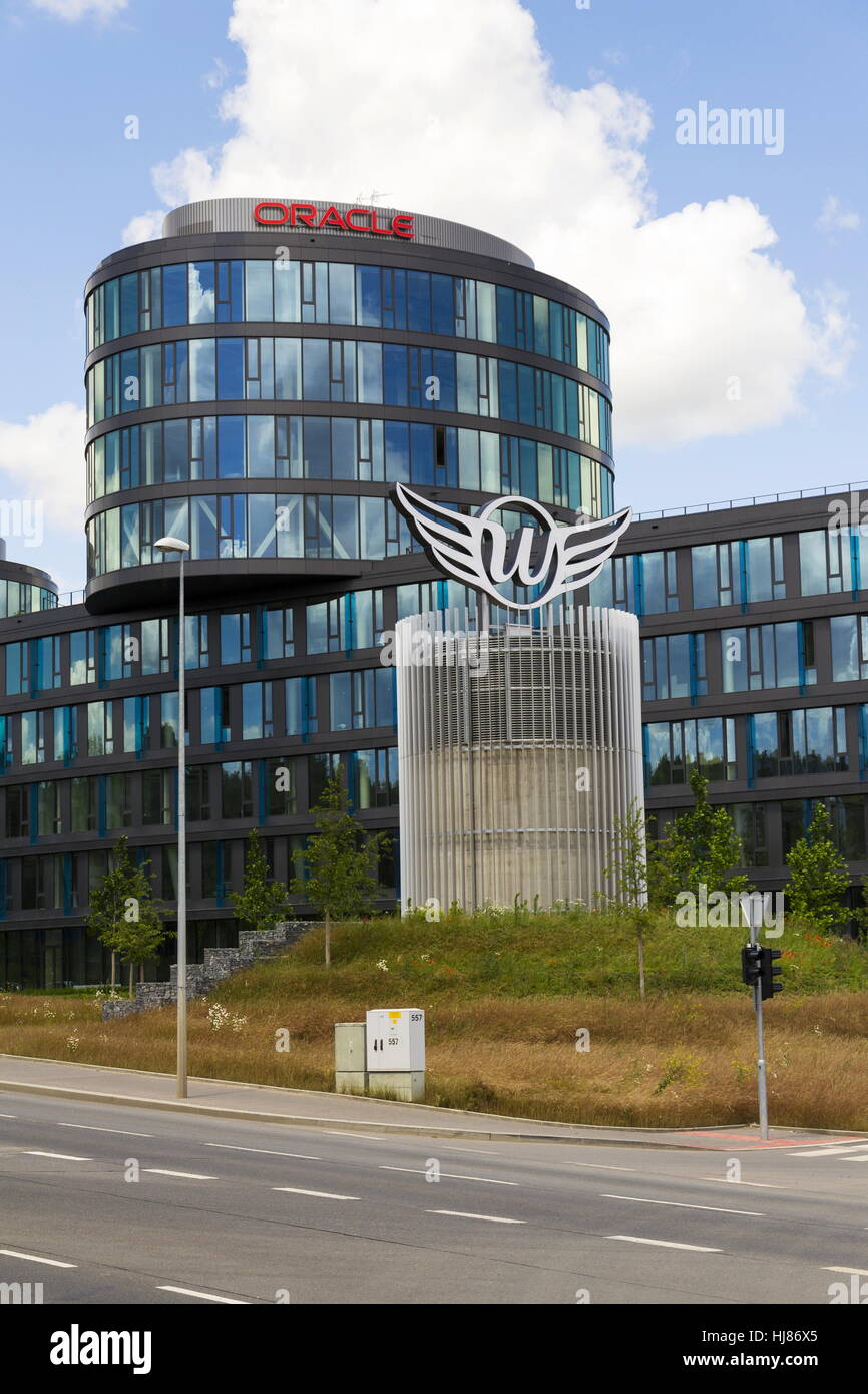 PRAGUE, CZECH REPUBLIC - JUNE 18: Oracle company logo on headquarters ...