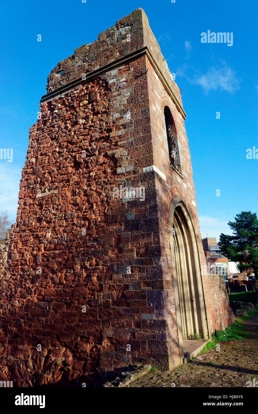 EXETER MEDIEVAL BRIDGE. ST EDMUNDS TOWER Stock Photo - Alamy