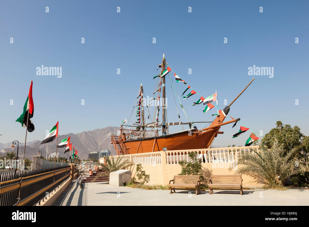 Historic dhow ship at the corniche in Khorfakkan, UAE Stock Photo - Alamy