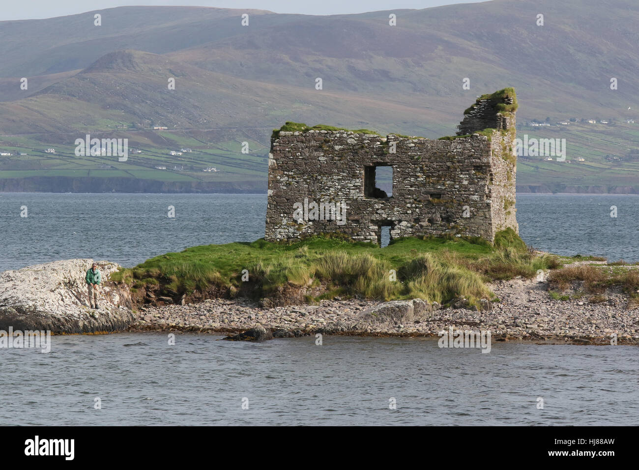 Castle in ruins county kerry hi-res stock photography and images - Alamy