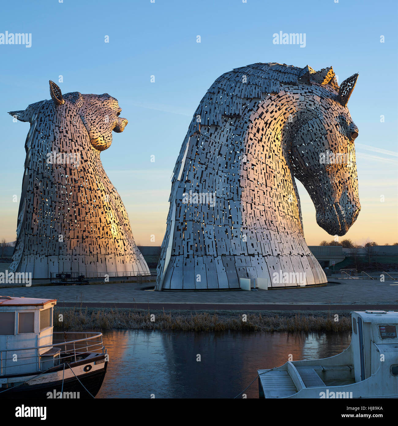 The Kelpies, Helix Park, Falkirk, Scotland. Sculptures by Andy Scott ...