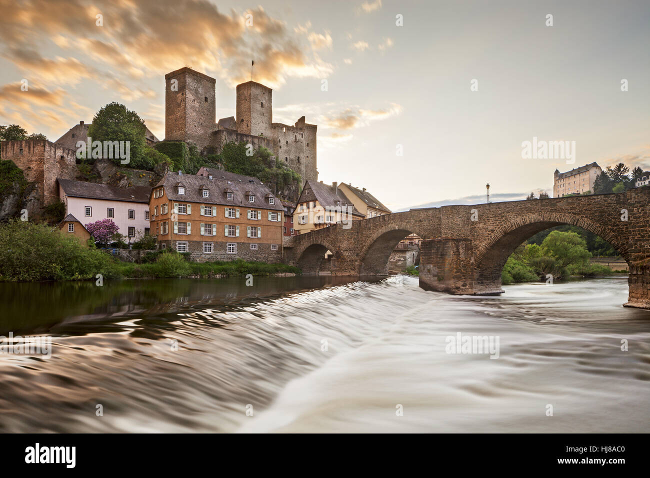 Old Lahn Bridge, Lahn river, Runkel an der Lahn, Hesse, Germany Stock ...