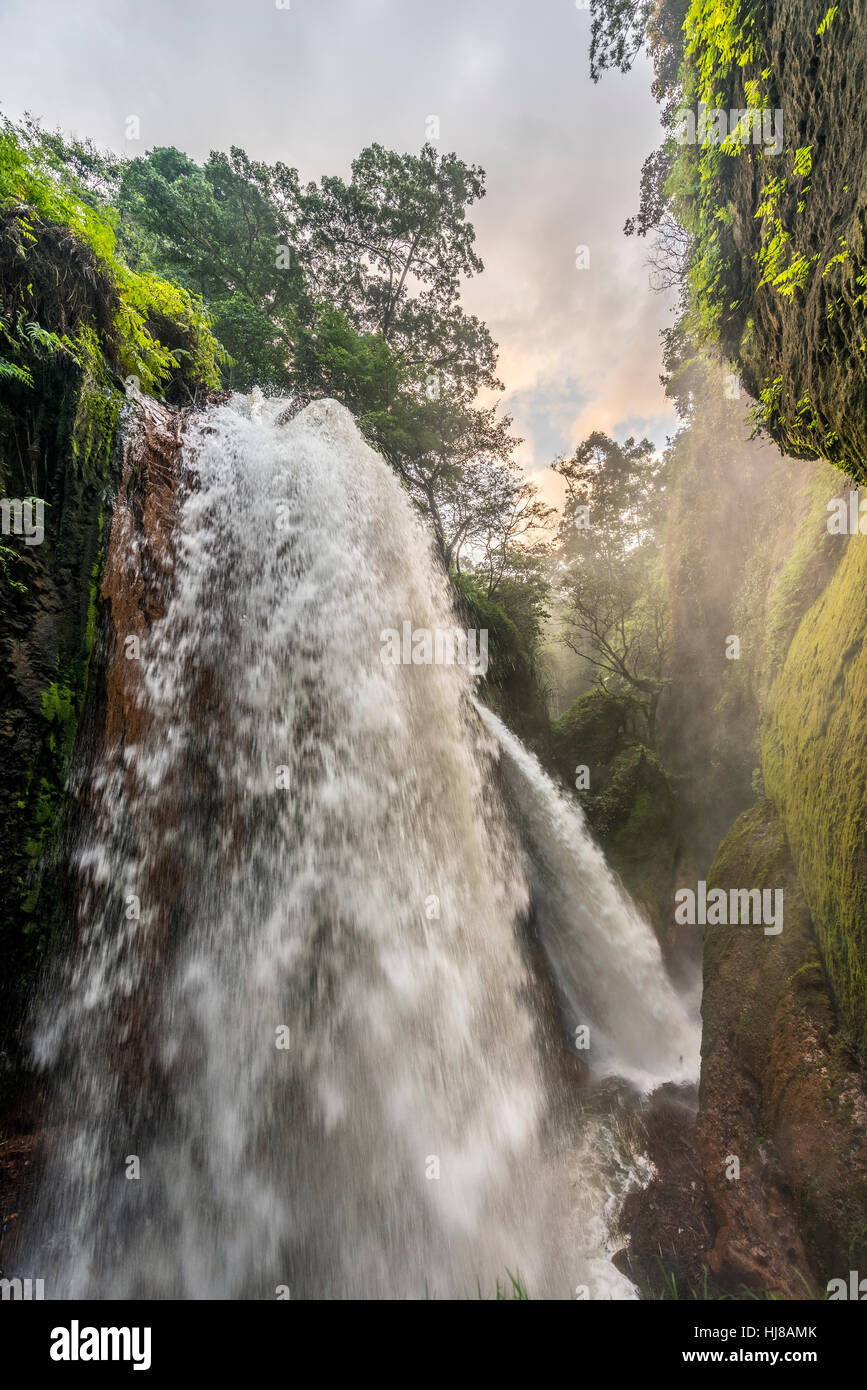 Terjun hi-res stock photography and images - Alamy