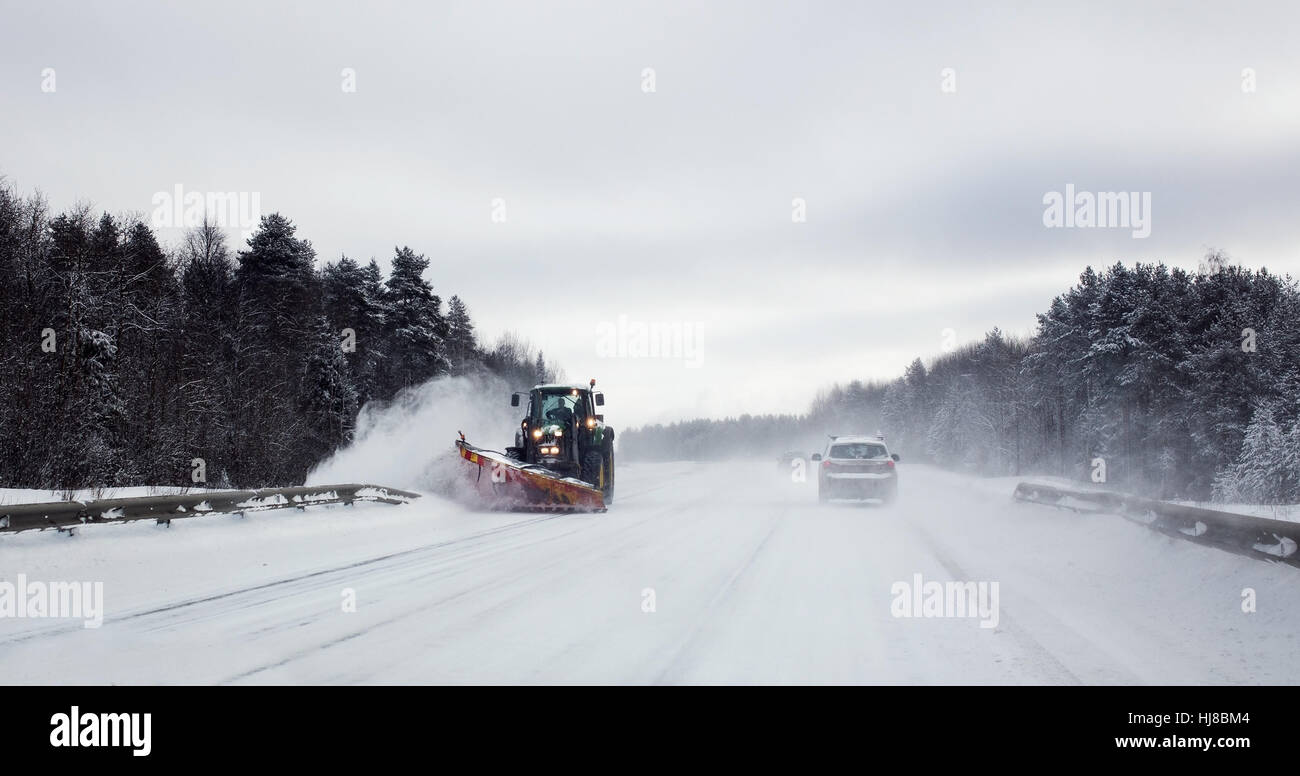 Asphalt road removal hi-res stock photography and images - Alamy