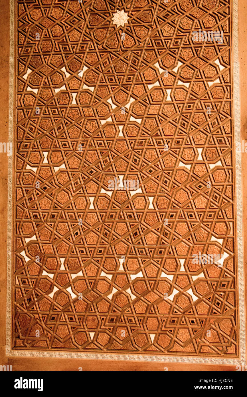 Ottoman art in geometric patterns on wood Stock Photo - Alamy