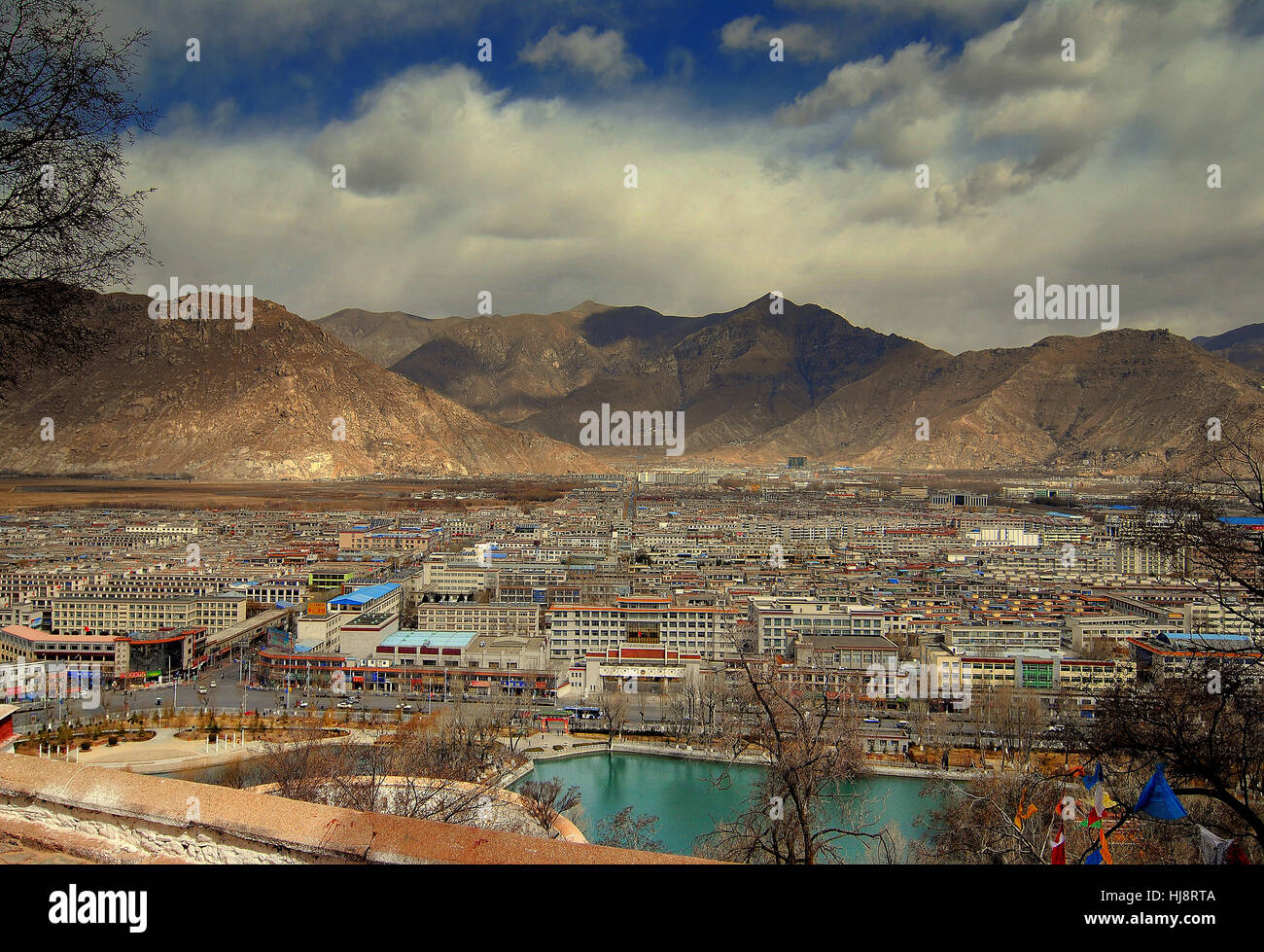 Lhasa Skyline High Resolution Stock Photography and Images - Alamy