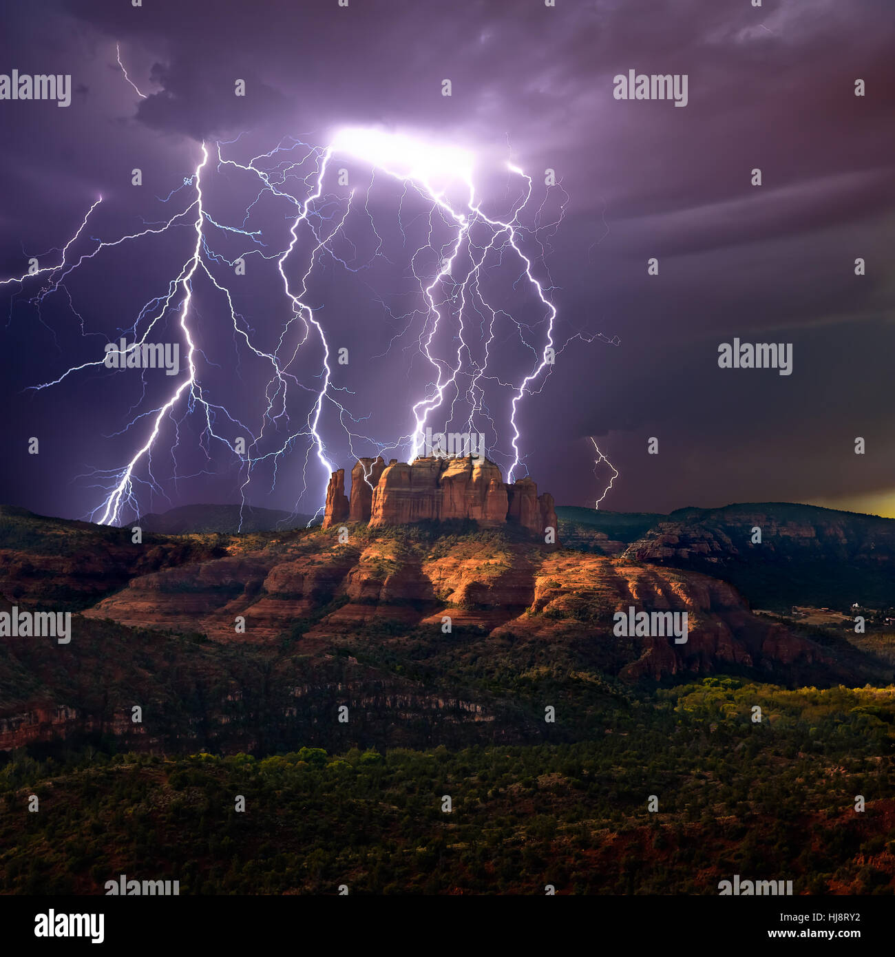 Sedona lightning hi-res stock photography and images - Alamy