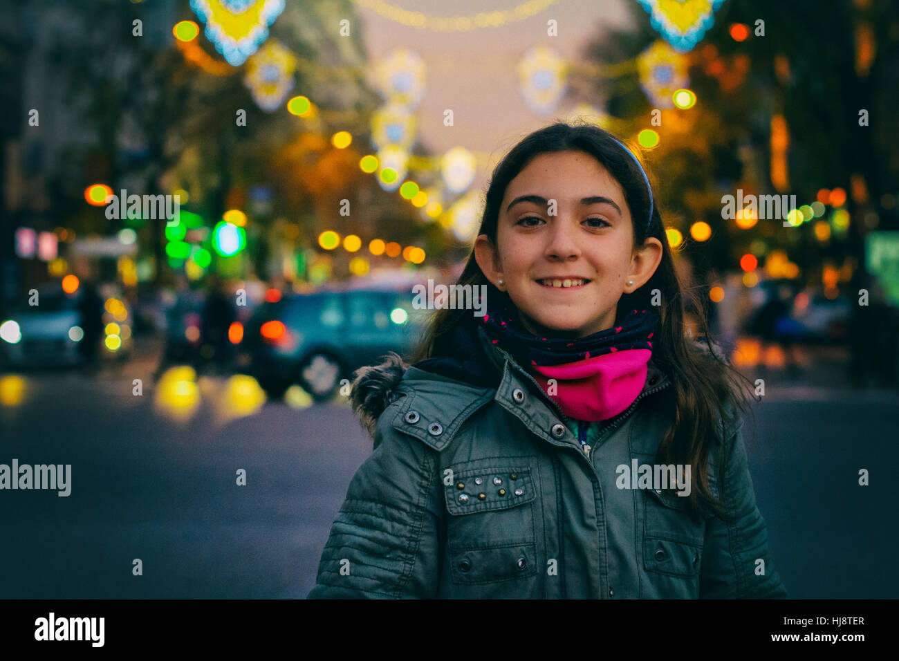 Girl looking at city lights hi-res stock photography and images - Alamy