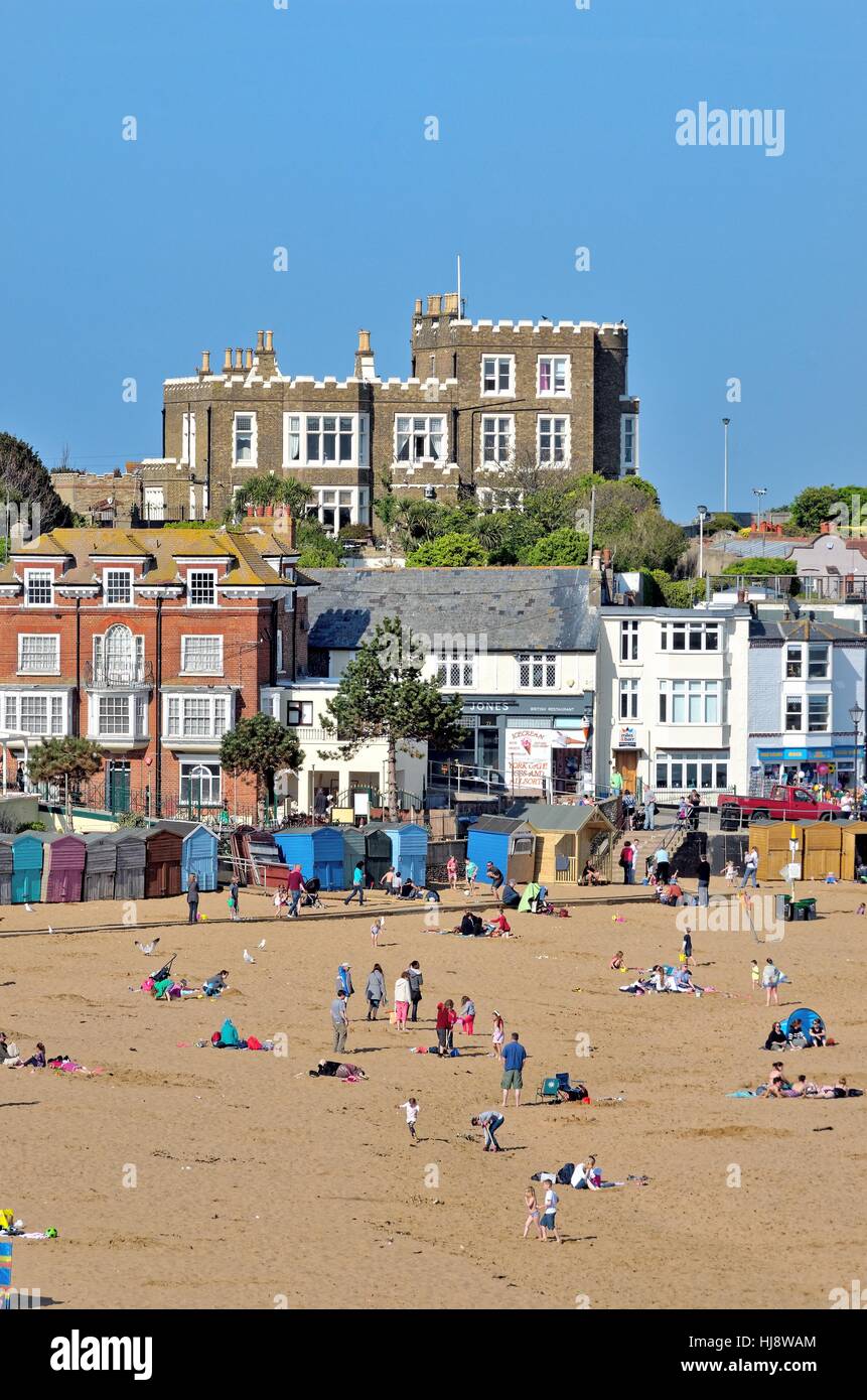 Broadstairs beach hi-res stock photography and images - Alamy