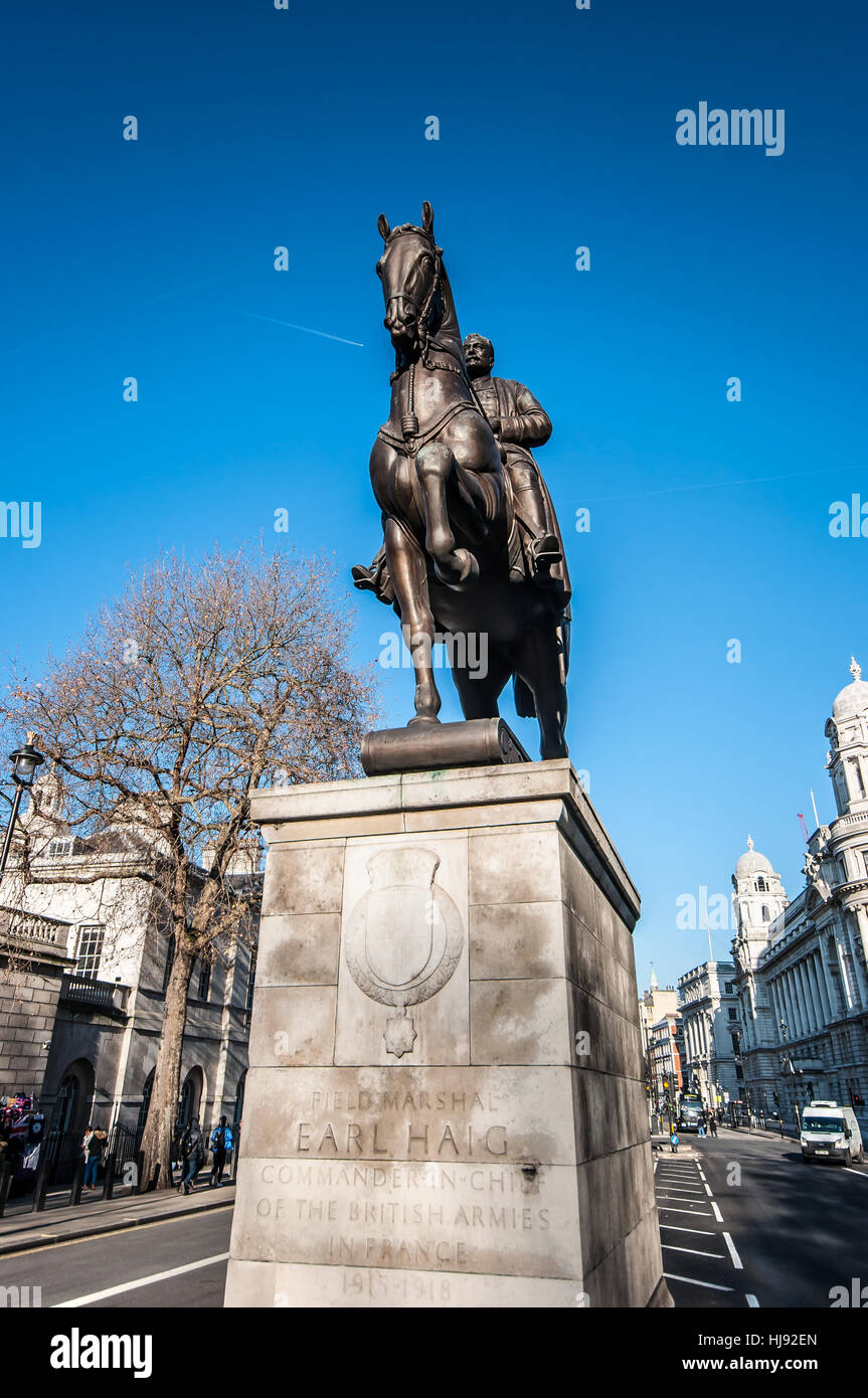 Earl Haig Memorial is a bronze equestrian statue of the British Western ...