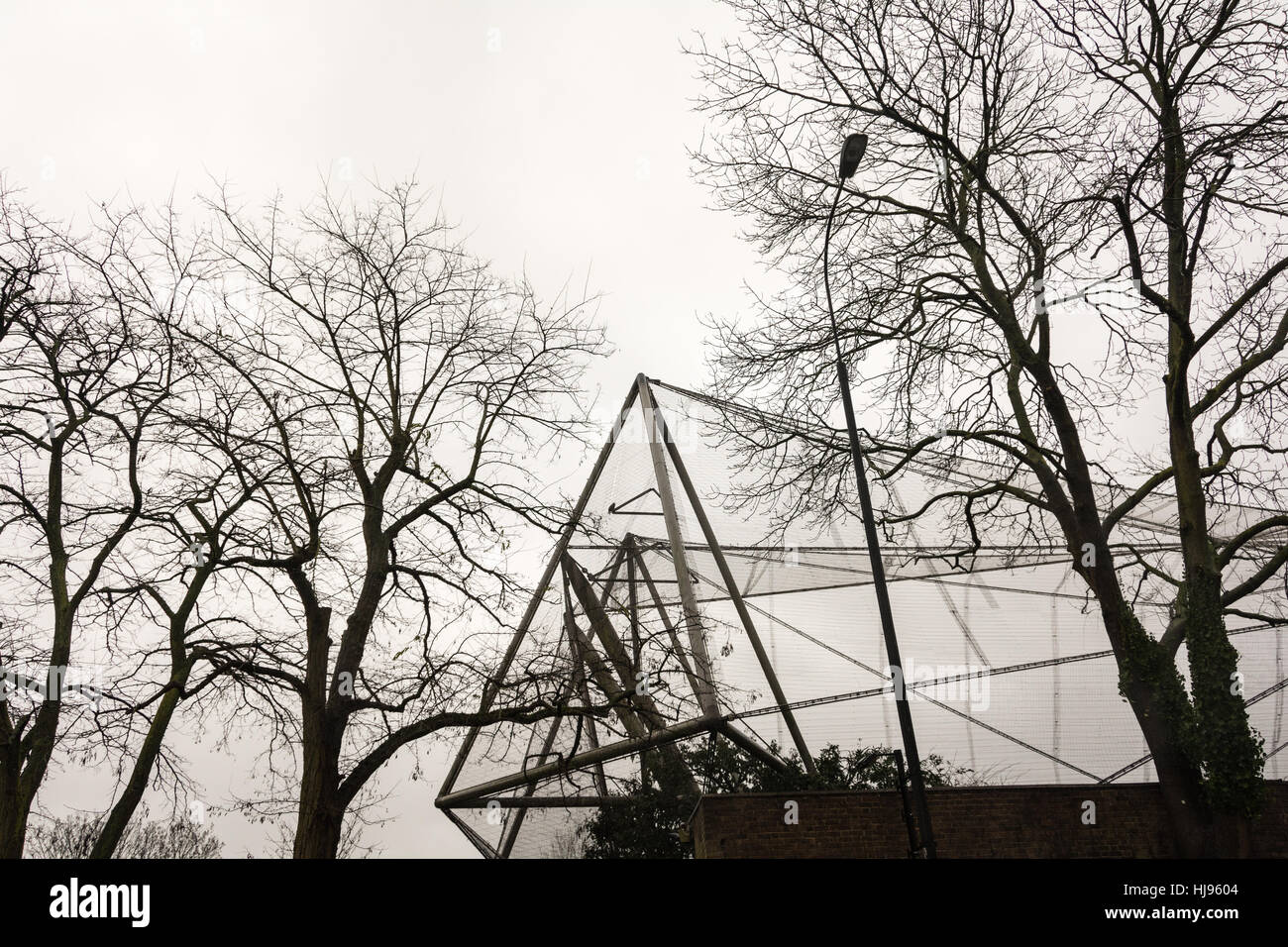 The iconic Snowdon Aviary at ZSL London Zoo, London, UK Stock Photo - Alamy