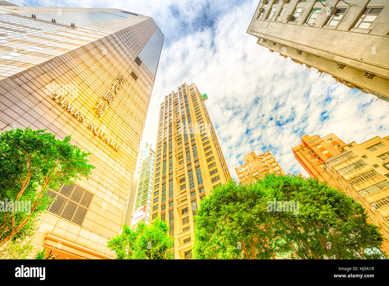 Times square mall hi-res stock photography and images - Alamy