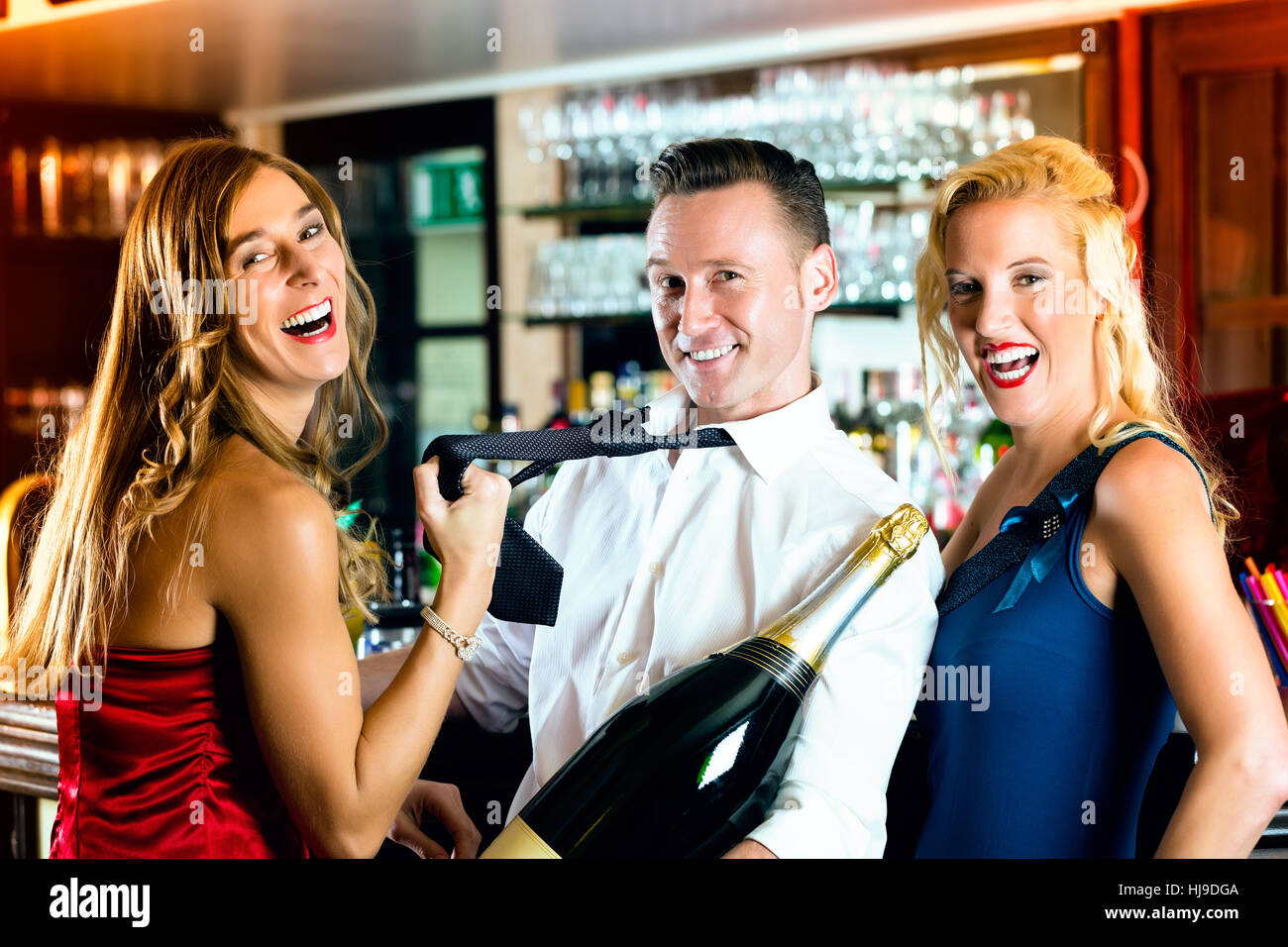 woman, humans, human beings, people, folk, persons, human, human being ...