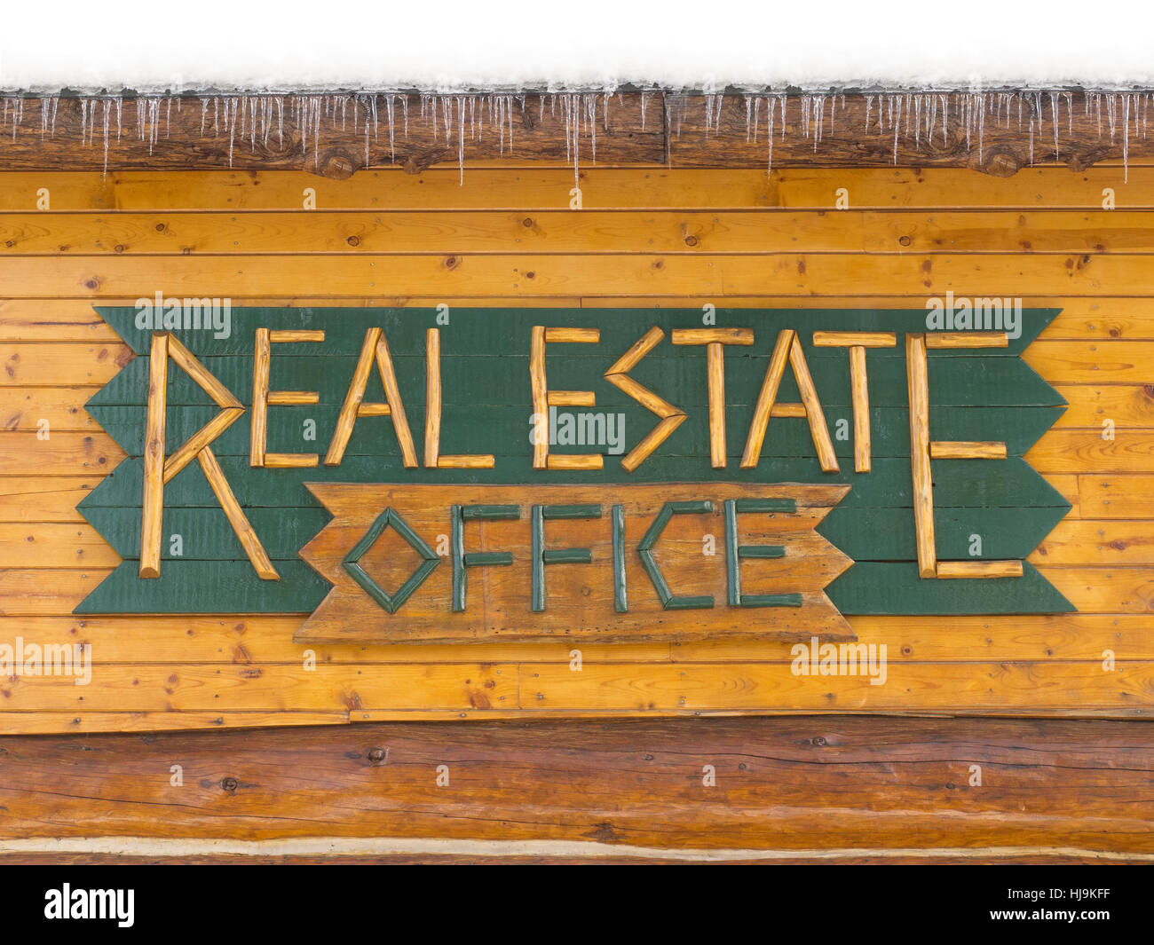 Rustic country Real Estate office sign after a new snow fall Stock ...
