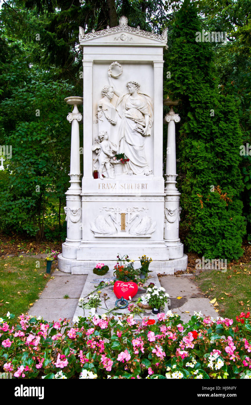 Classical music vienna hi-res stock photography and images - Alamy