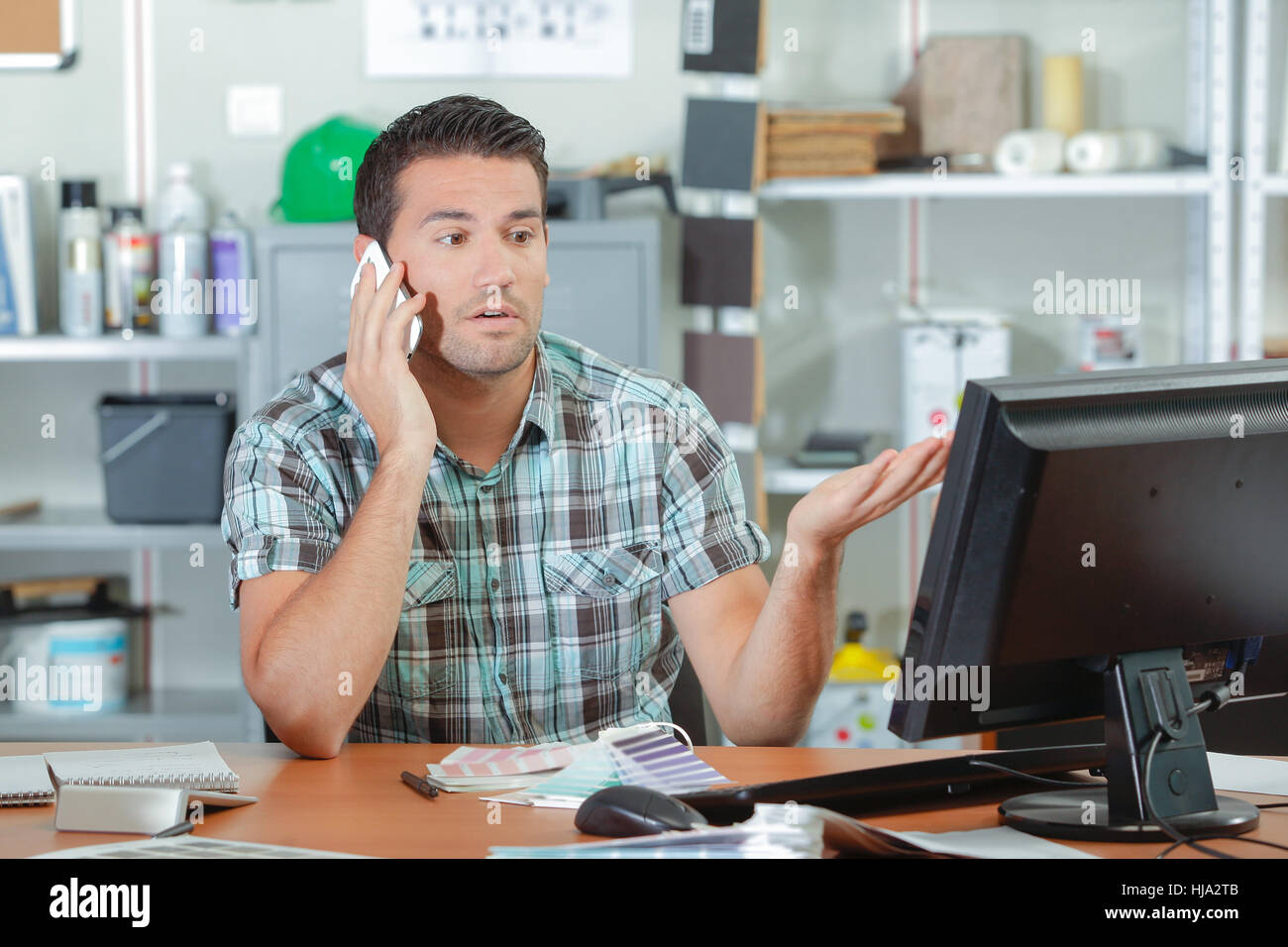 Call negotiating hi-res stock photography and images - Alamy