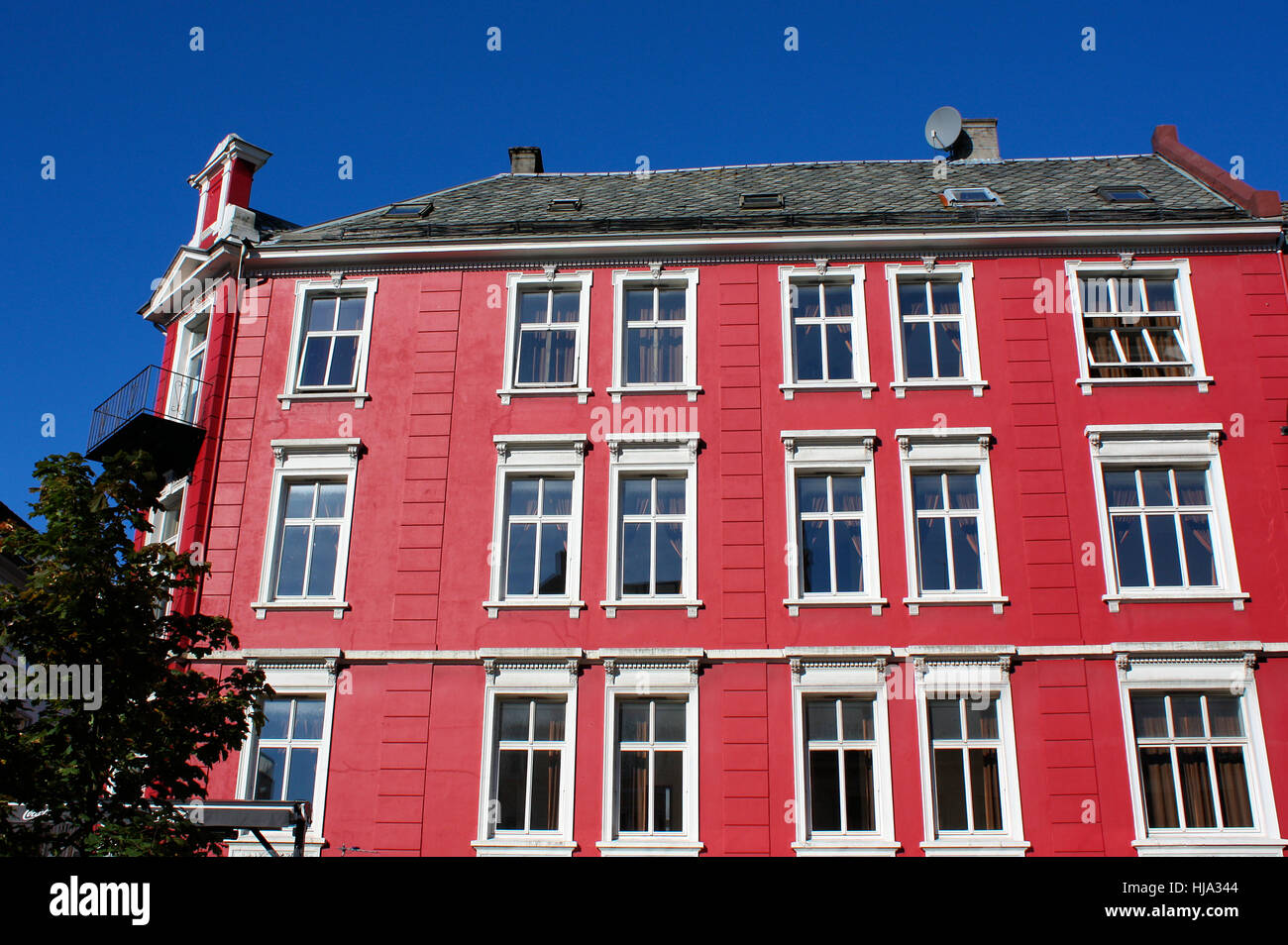 red house in norway Stock Photo - Alamy