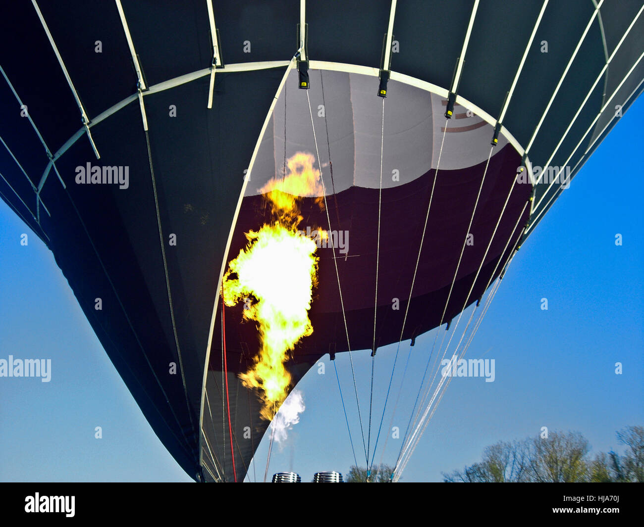 flame of fire in the hot air balloon starting Stock Photo - Alamy