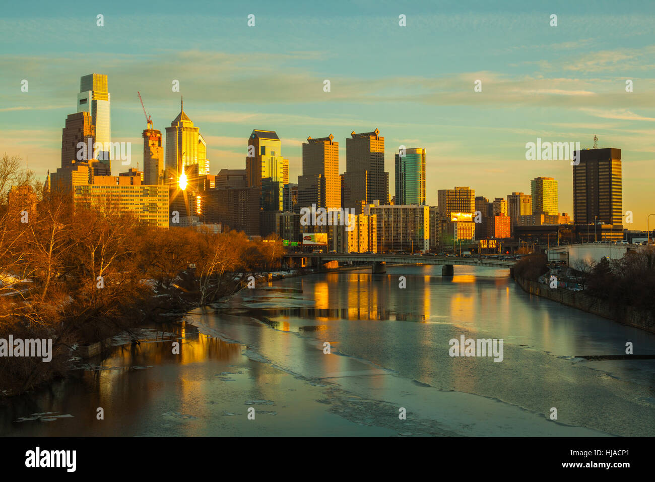 Central philadelphia hi-res stock photography and images - Alamy