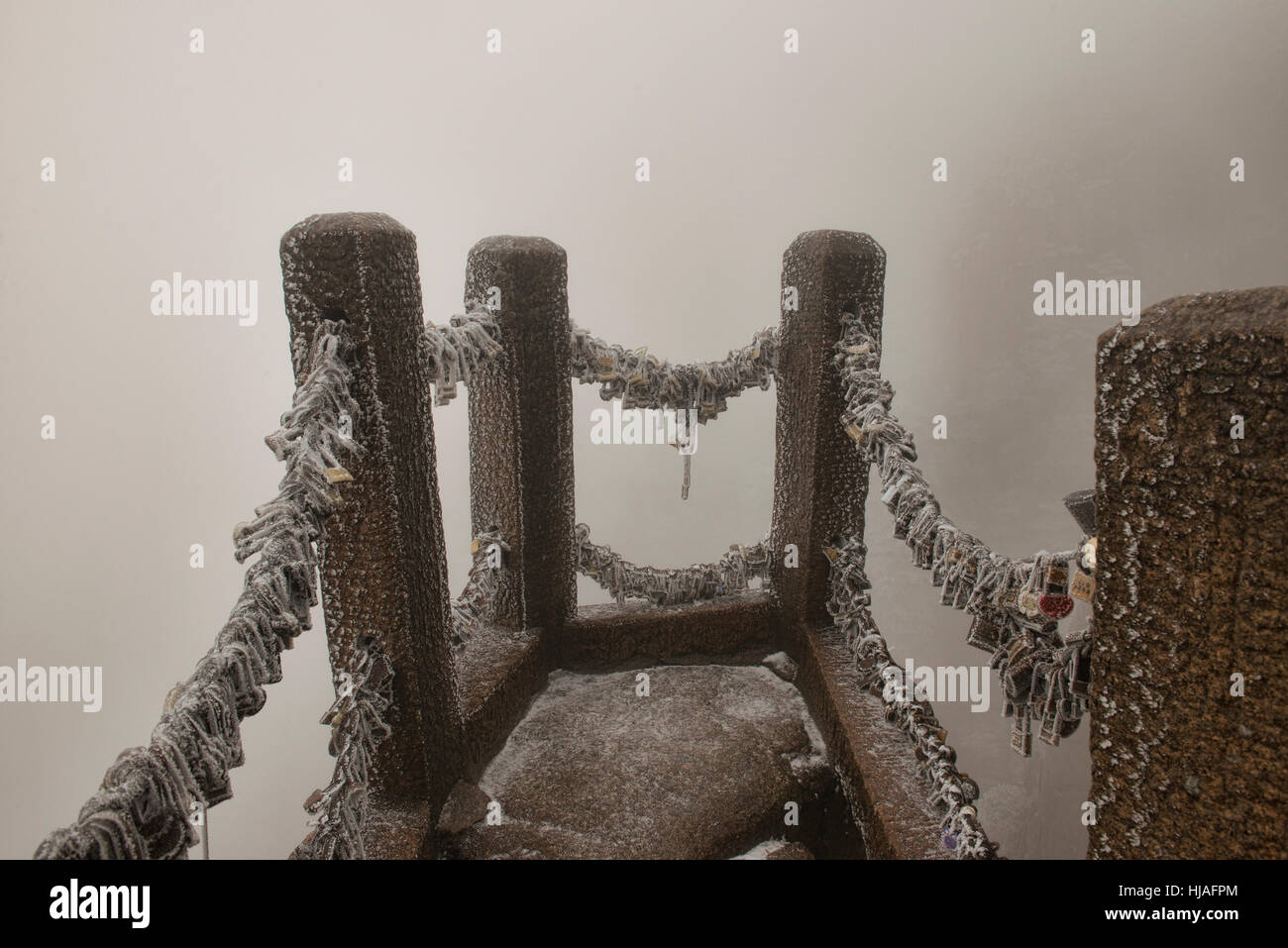 Frozen mist hi-res stock photography and images - Alamy