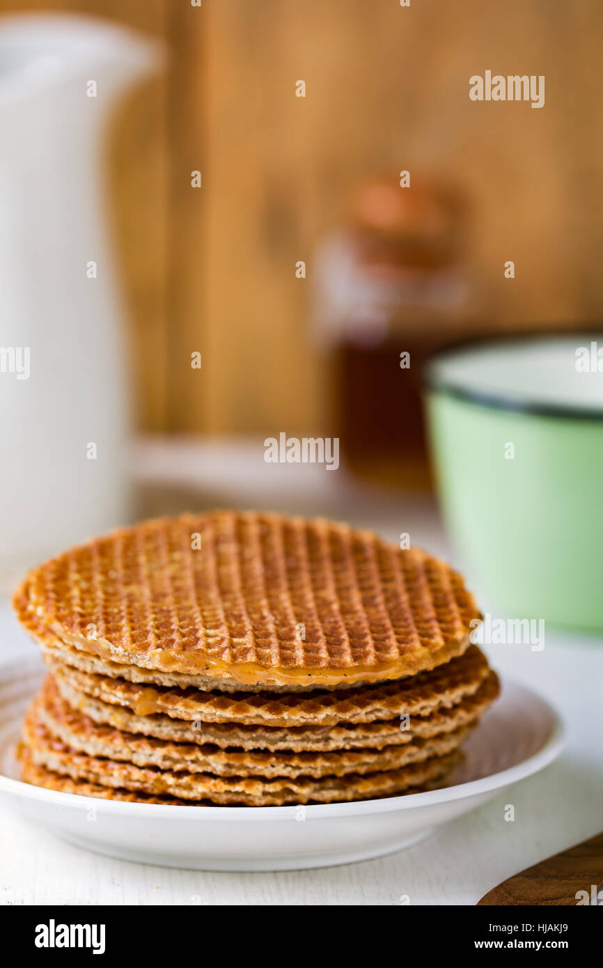 Stroopwafels cup hi-res stock photography and images - Alamy