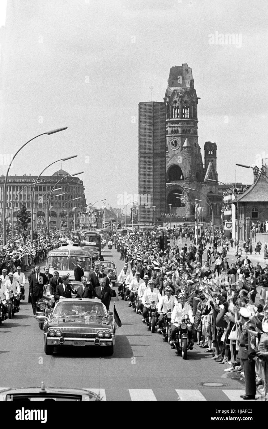 US president John F. Kennedy on 26 June 1963 in Berlin in the open ...